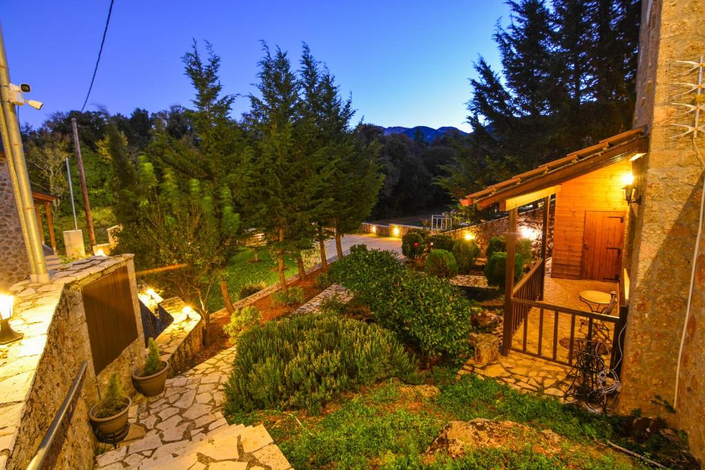 Trikalon Muses Art Suites, Synikia Mesi Trikalon (updated prices 2025)