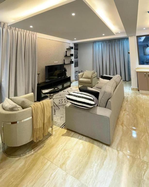 The pinnacle, Ogbojo (updated prices 2026)