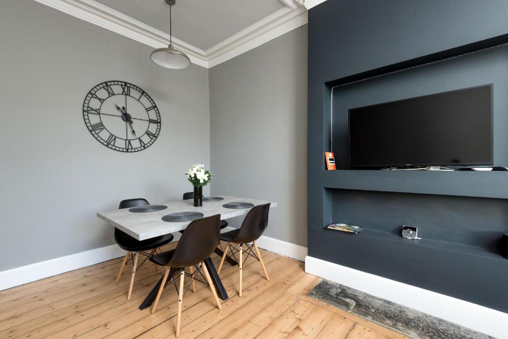 Spectacular View City Centre Haven, Edinburgh (updated prices 2025)