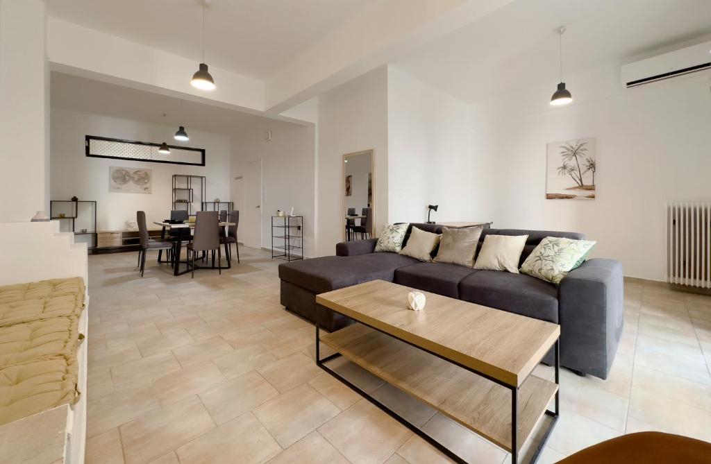 Menekratous Spacious 100sqm apt in Athens, Athènes (tarifs actualisés 2024)