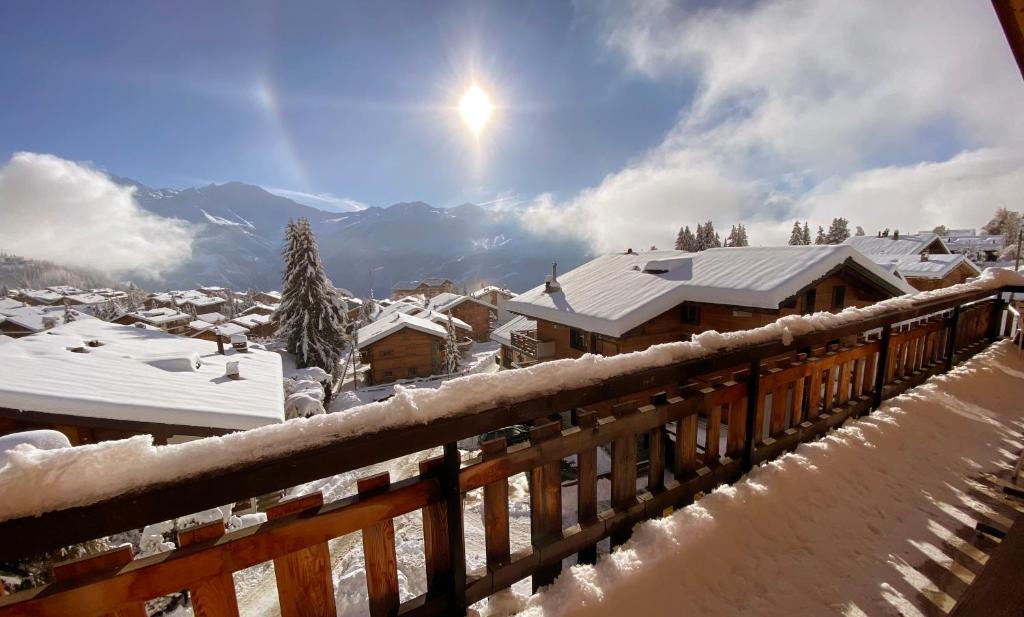 Apartment B L A C K B I R D V E R B I E R Trés rare et exclusif ...