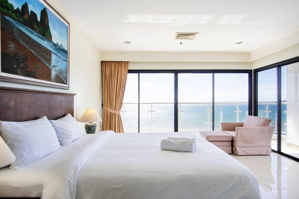 Patong Tower Superior Seaview 3BR- 2301, Patong Beach (updated prices 2026)
