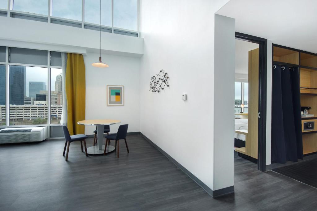 Aloft Oklahoma City Downtown – Bricktown, Oklahoma City (updated prices ...