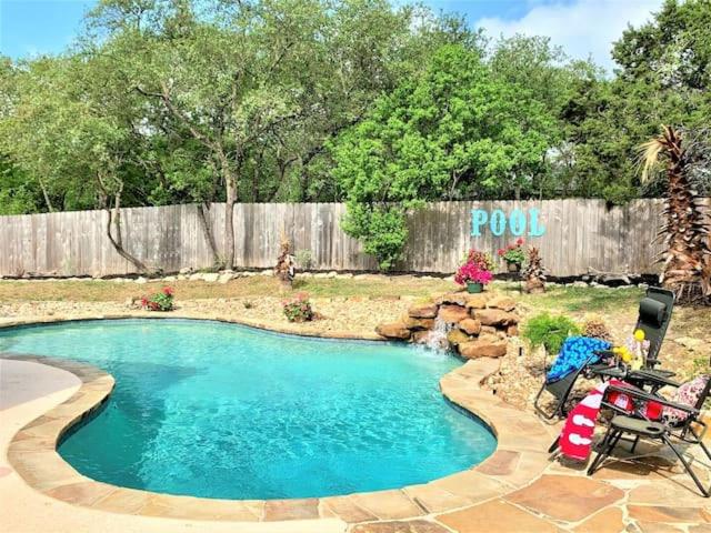 Fun Getaway With Private Pool Boat Ramp and More, Lago Vista (updated ...