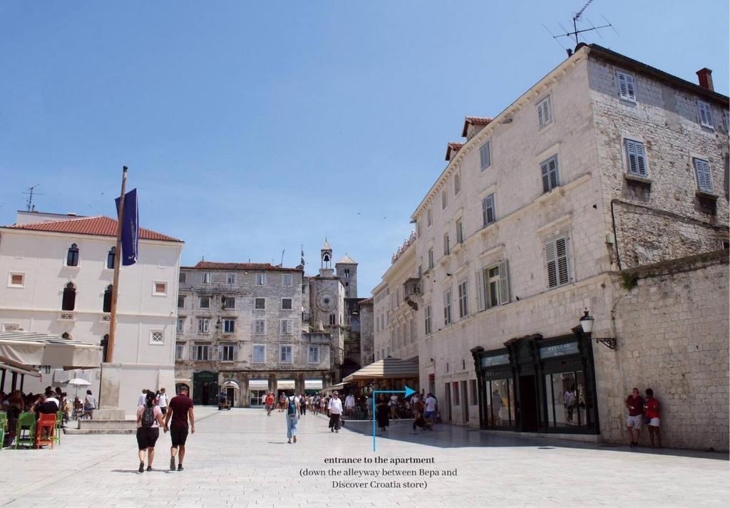 Apartments by the sea Split - 22059, Split (updated prices 2024)