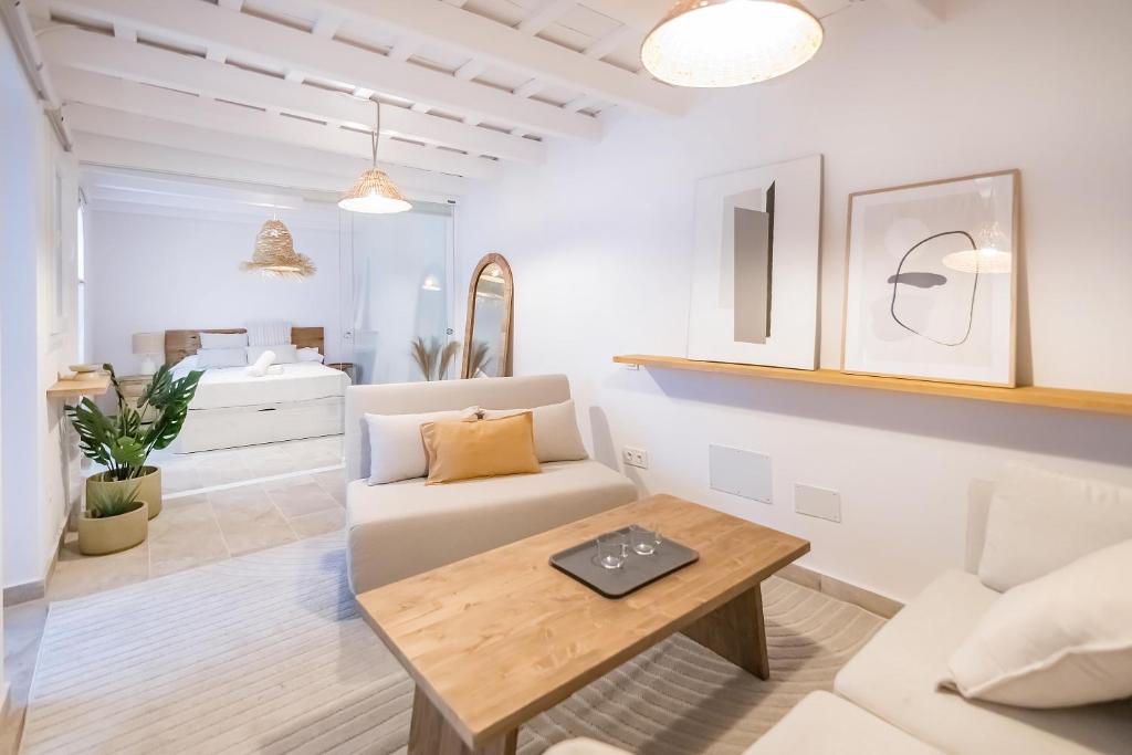 BHost - Silos, Tarifa (precios actualizados 2025)