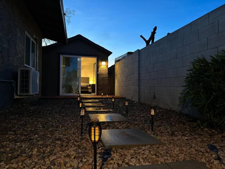 Your Tiny Downtown Home with Backyard Unit D, Phoenix (updated prices 2025)