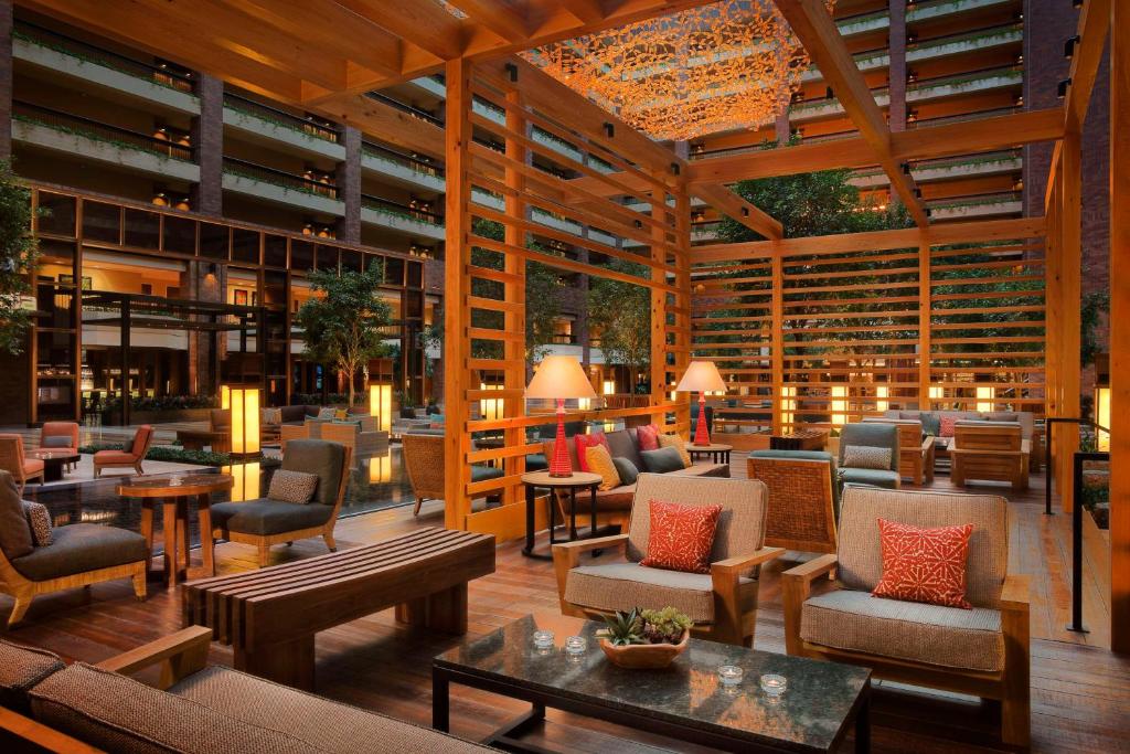 Hilton Anatole, Dallas (updated prices 2025)