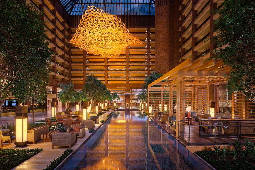 Hilton Anatole, Dallas (updated prices 2025)