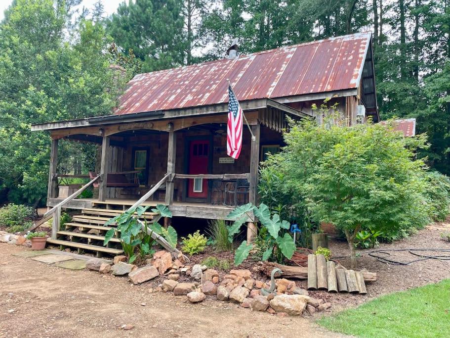 Rustic Waterfront Cabin, Bowdon (updated prices 2025)