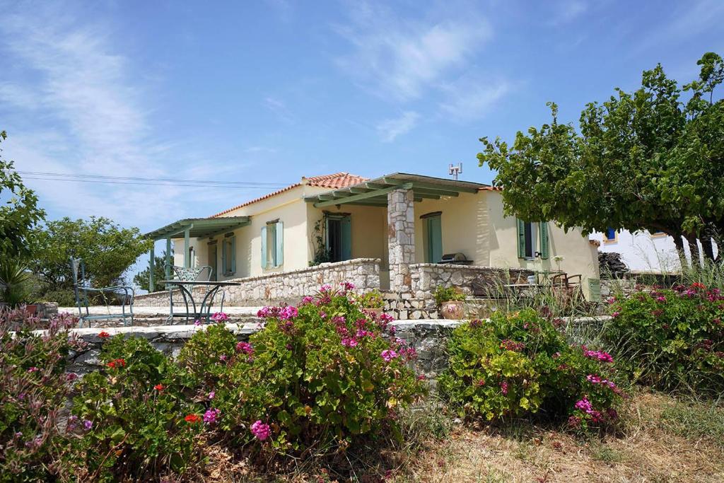 KALIMERA HOUSE, Karavás (updated prices 2026)