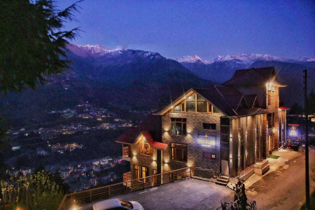 The Bliss Cottage Manali Luxury Apartment and villa, Manāli (updated ...