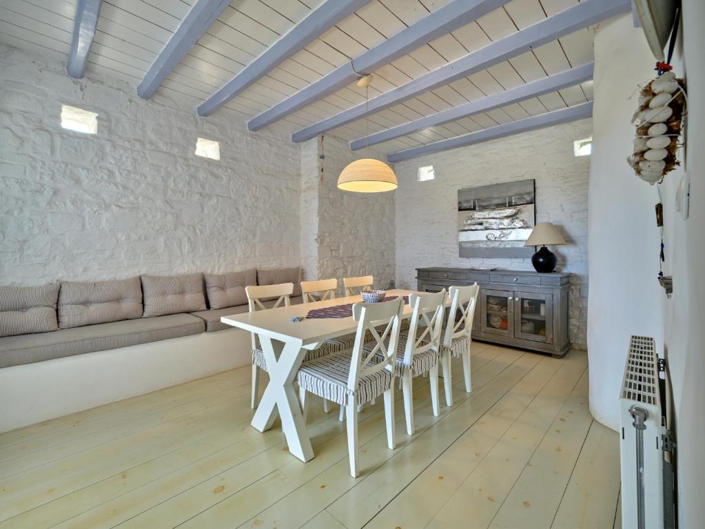 Cycladic Villa, Blue Stories, Santa Marina (updated prices 2025)