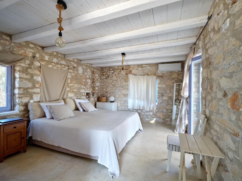 Cycladic Villa, Blue Stories, Santa Marina (updated prices 2025)