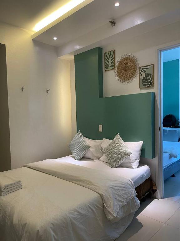 PinkDoorZ MOA Staycation at SEA Residences, Manila – Updated 2023 Prices