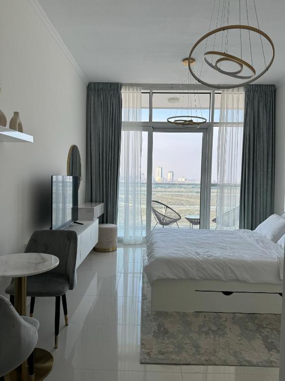 Beautiful studio in Damac Hills Dubai, Dubaï (tarifs actualisés, 2025)