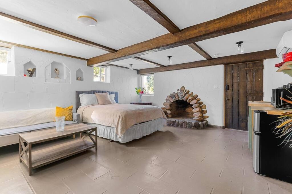 The Magic Castle (Unit6) -Six Flags Universal LAX, Newhall (updated ...