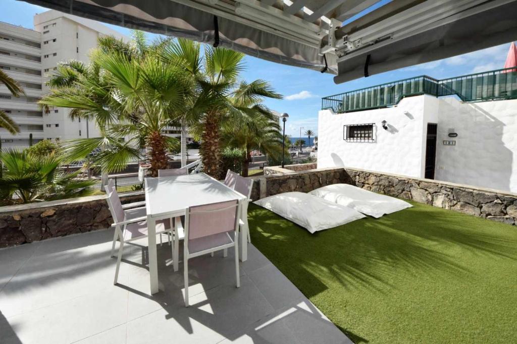 Bungamerica 101 Lujo Vista mar, Playa de las Americas (updated prices 2026)