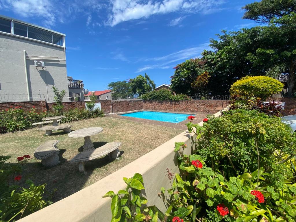 Seascape 5, Uvongo Beach (updated prices 2026)