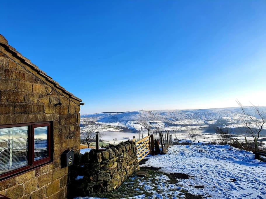 The Studio at Stoodley Pike View, Todmorden (updated prices 2025)