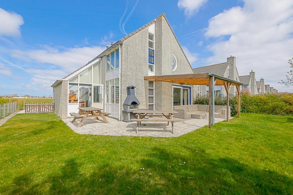 Villa Mooy met sauna - Landal park Ooghduyne Julianadorp aan Zee ...