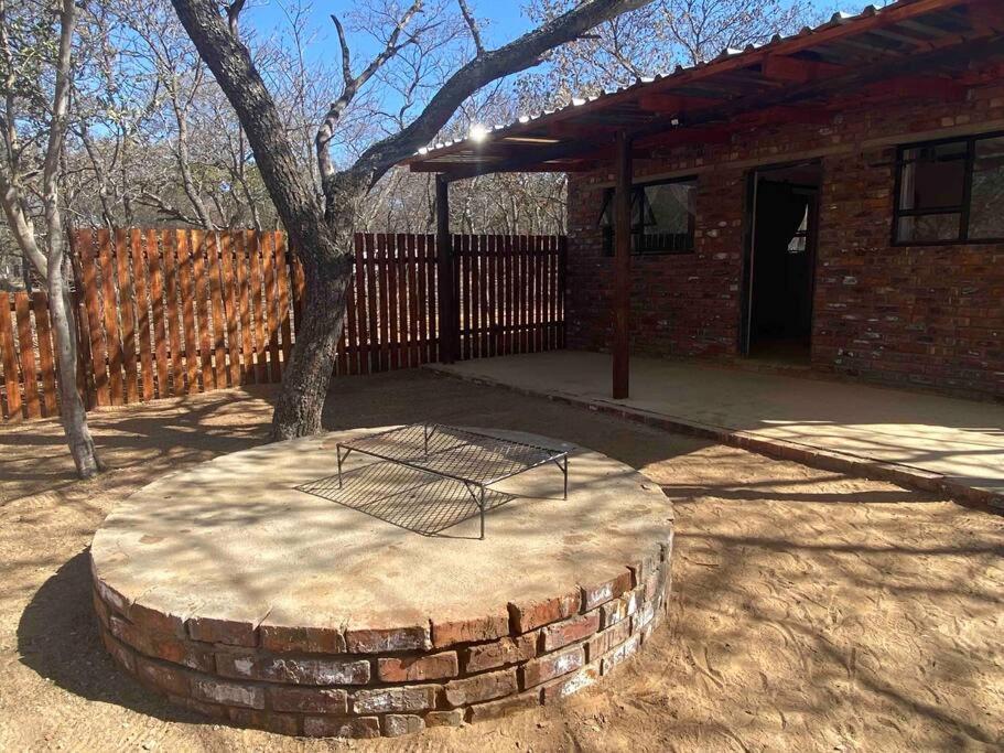 Vlakkieskraal FarmStay - Bosvark Cabin, Bela-Bela (updated prices 2026)