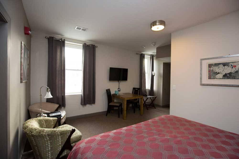 Dodici Night Suites, Washington (updated prices 2025)