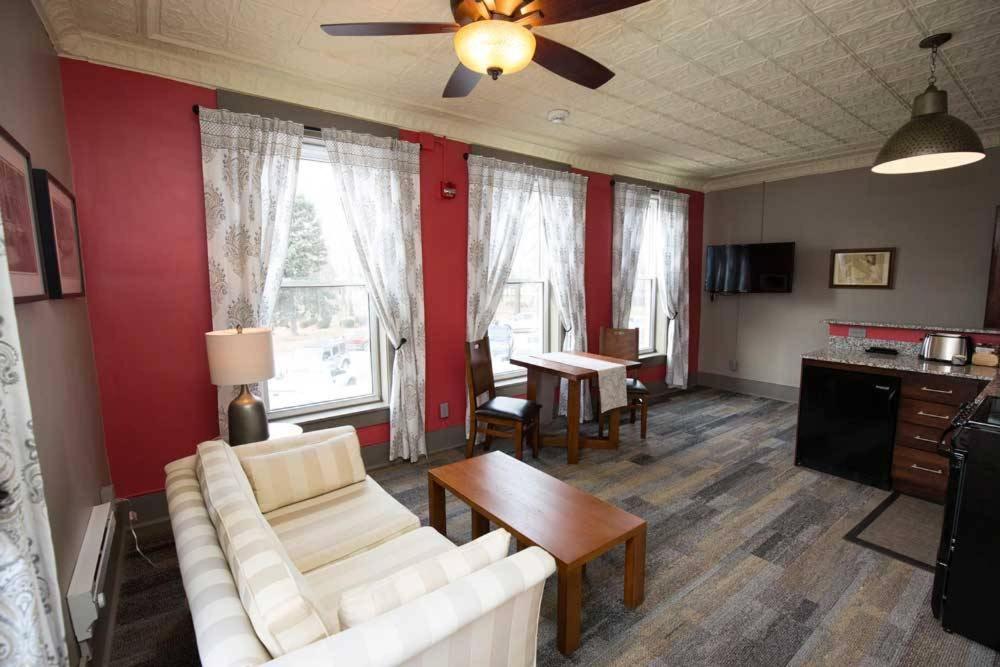 Dodici Night Suites, Washington (updated prices 2025)