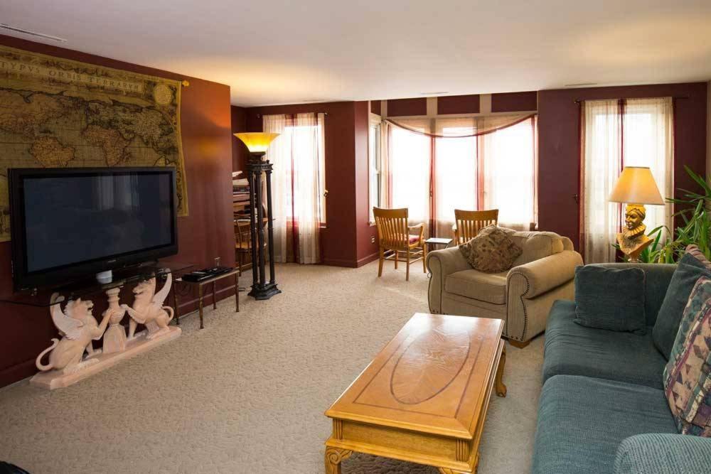 Dodici Night Suites, Washington (updated prices 2025)