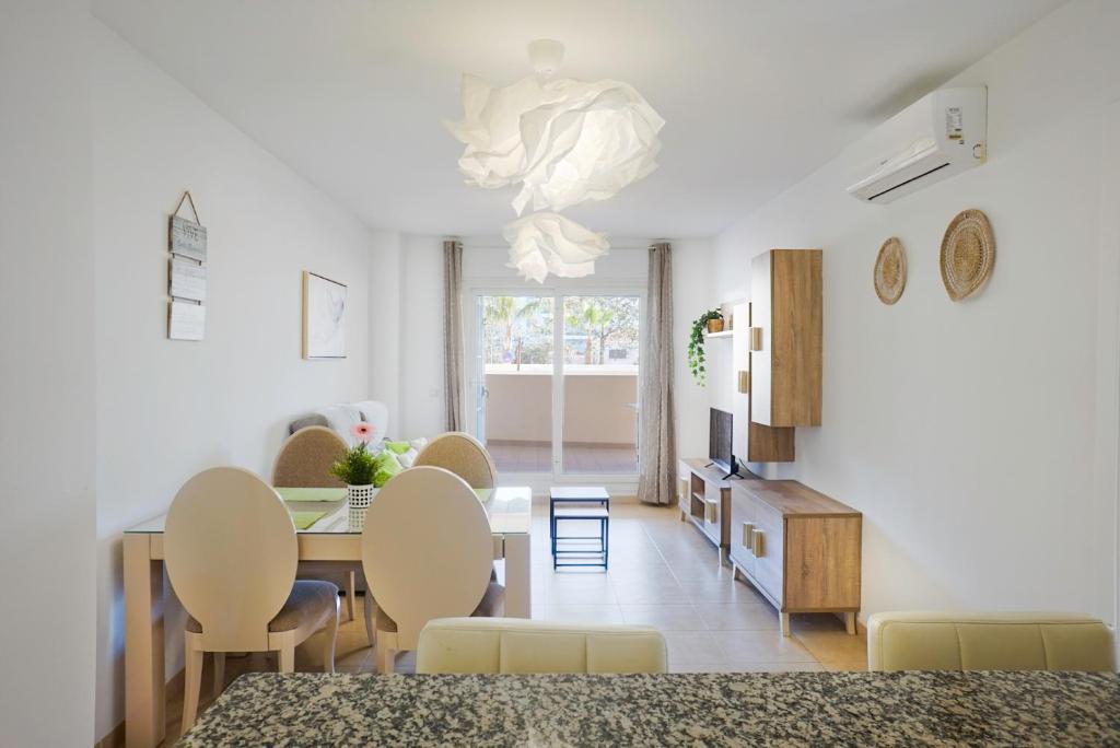 Ubicación ideal, playa y piscina, El Morche (updated prices 2025)