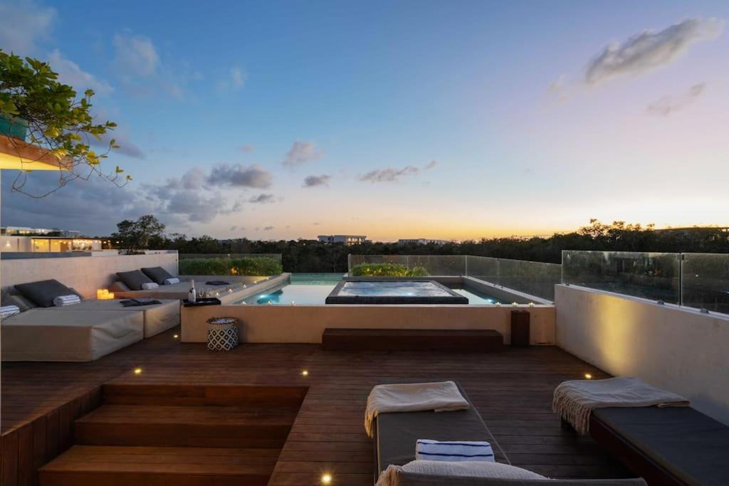 20 Guests Villa 5 min Beach+Rooftop Pool Jacuzzi Spa, Tulum (precios ...