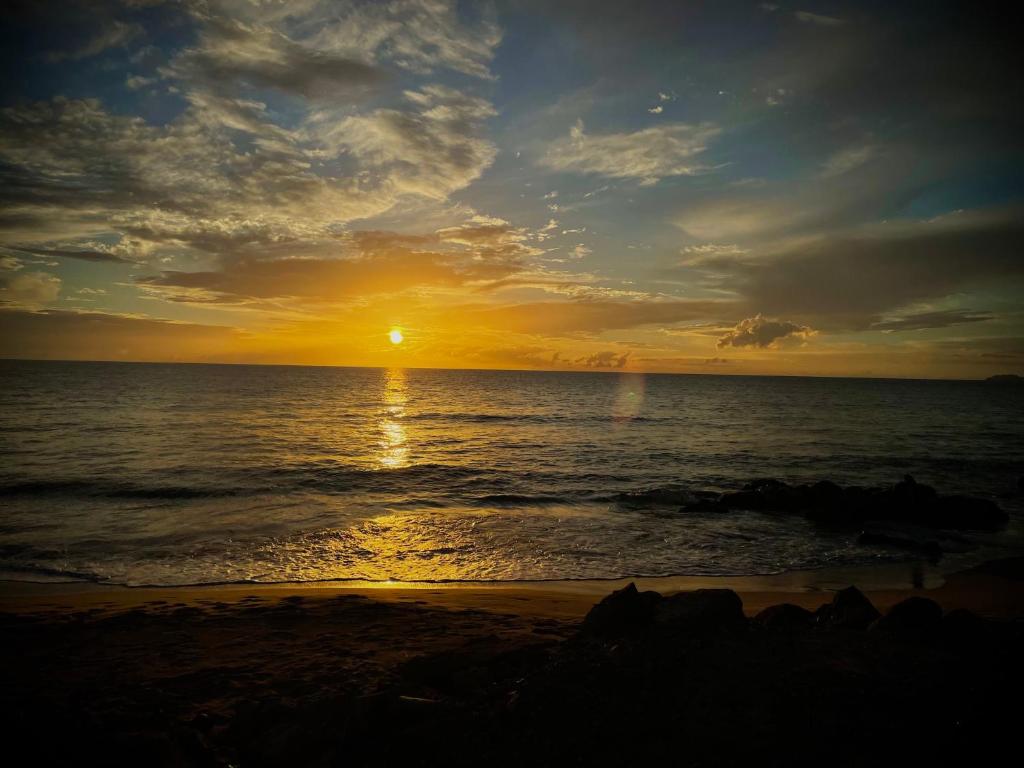 1 Corcega Beachfront Suites, Rincon (updated prices 2025)