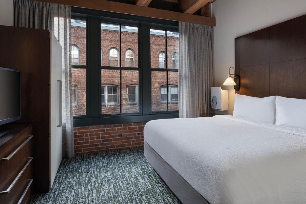 Residence Inn by Marriott Boston Downtown Seaport, Boston (updated ...