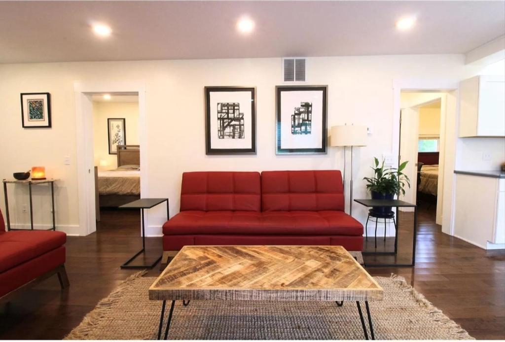 Modern 3-br Bungalow Near Iu Stadiums And Downtown - Oliver Winery, Bloomington