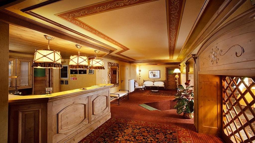Hotel Perla***, Madonna di Campiglio, Italy - Booking.com