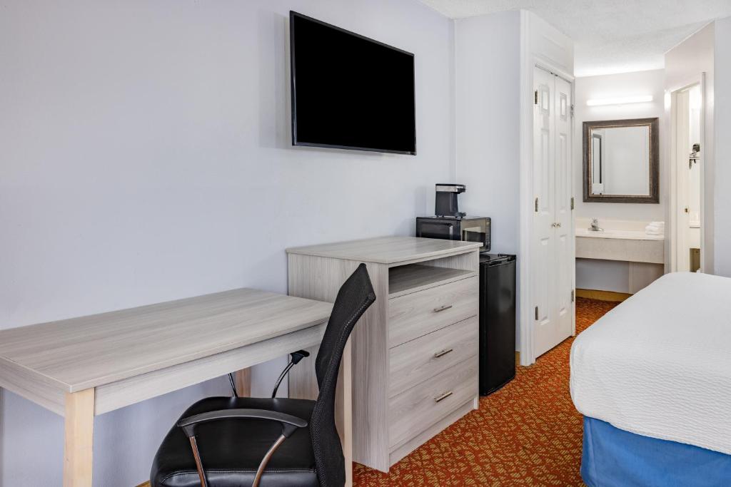 Days Inn & Suites by Wyndham Colonial, Williamsburg (updated prices 2025)