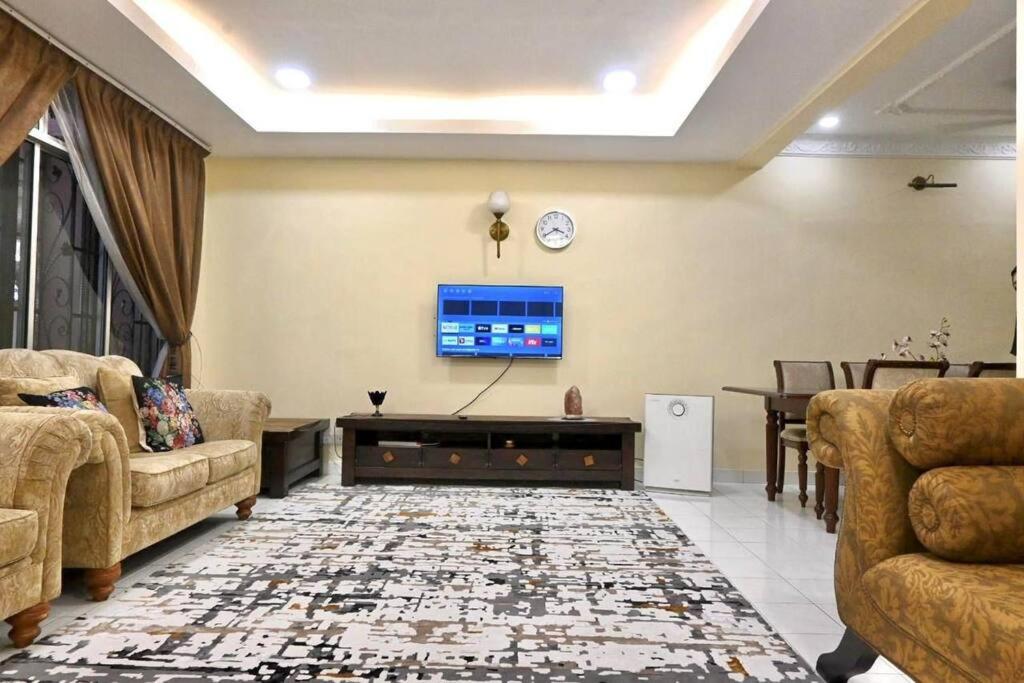 Hani Kristal Homestay, Shah Alam (updated prices 2025)