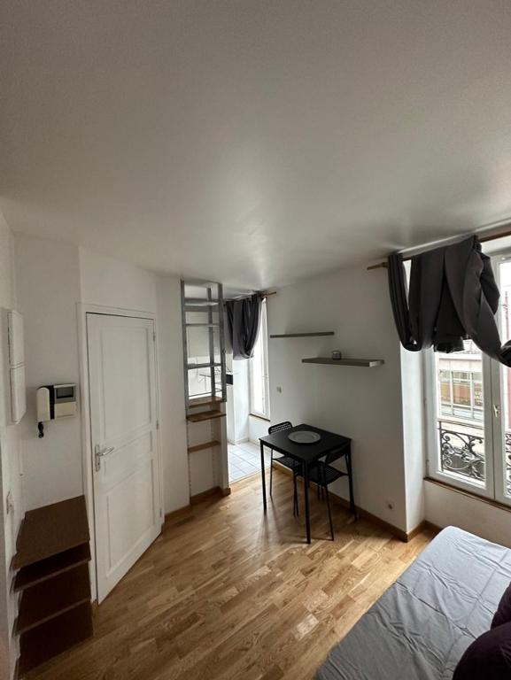 Champs Elysees Apartment 2C, Paris (updated prices 2025)