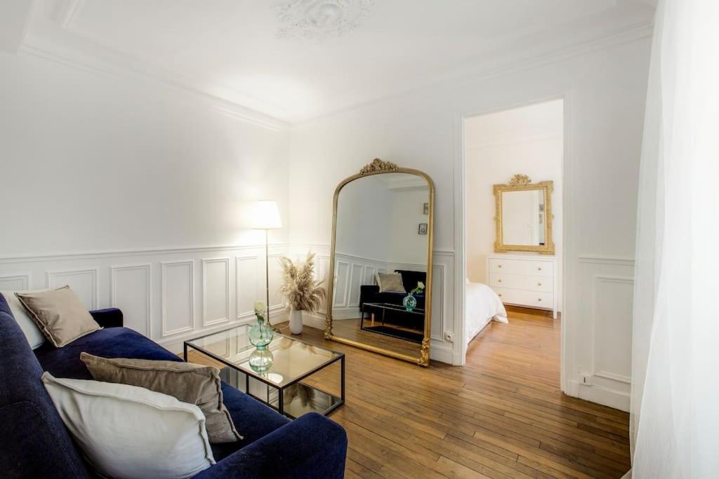 Maison Chantilly Rue Cler Paris France | Ventana Blog