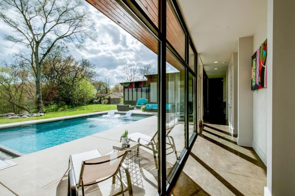 Unique Modern Ranch w Year Round Pool and Hot Tub, Nashville (updated ...