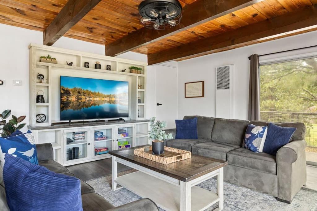 Bluebird Ridge, Big Bear Lake (updated prices 2025)