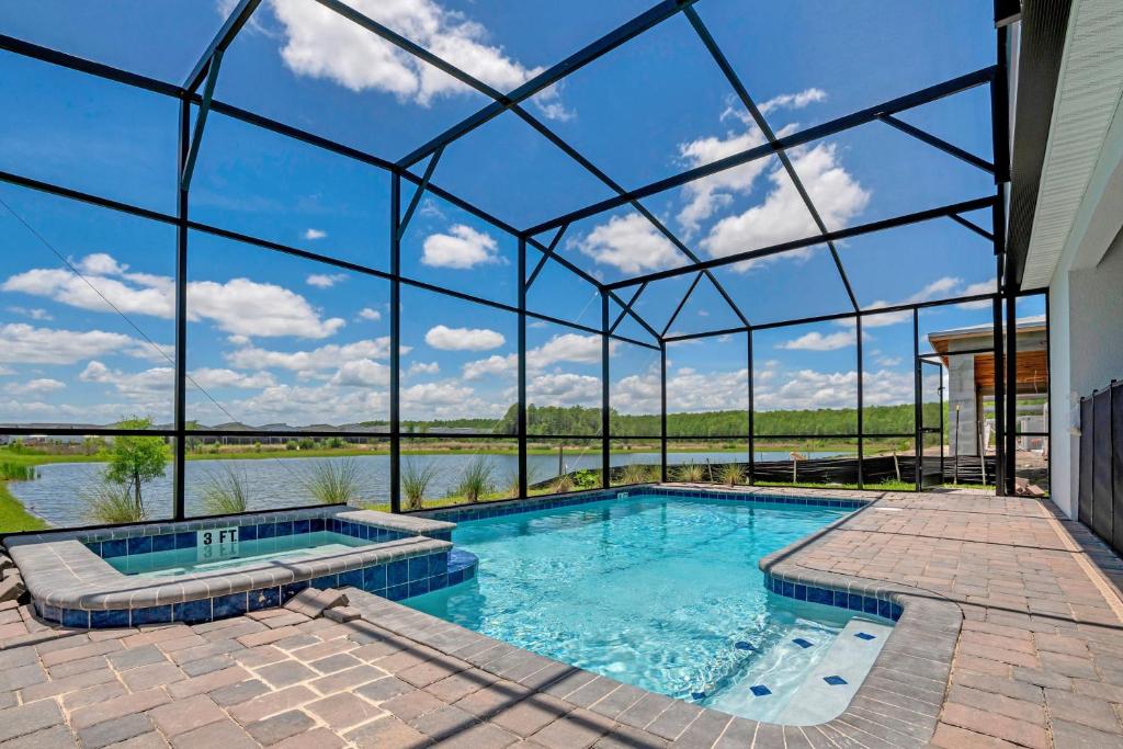 Brand New Storey Lake 8BR Villa with Lake View, Kissimmee (updated ...