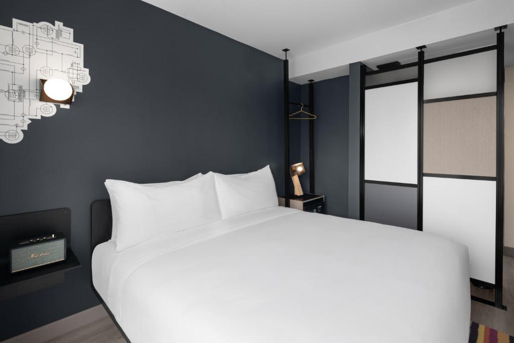 Aloft New York Chelsea, New York (updated prices 2025)