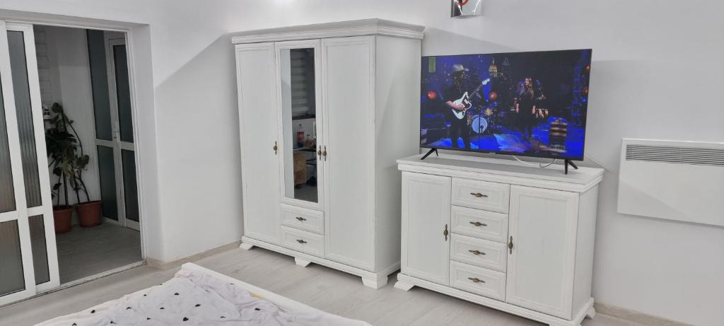 Roman Residence, Roman (updated prices 2026)