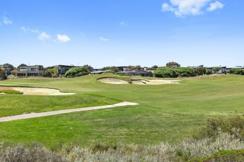 The Fairway Club 8, Torquay (updated prices 2026)