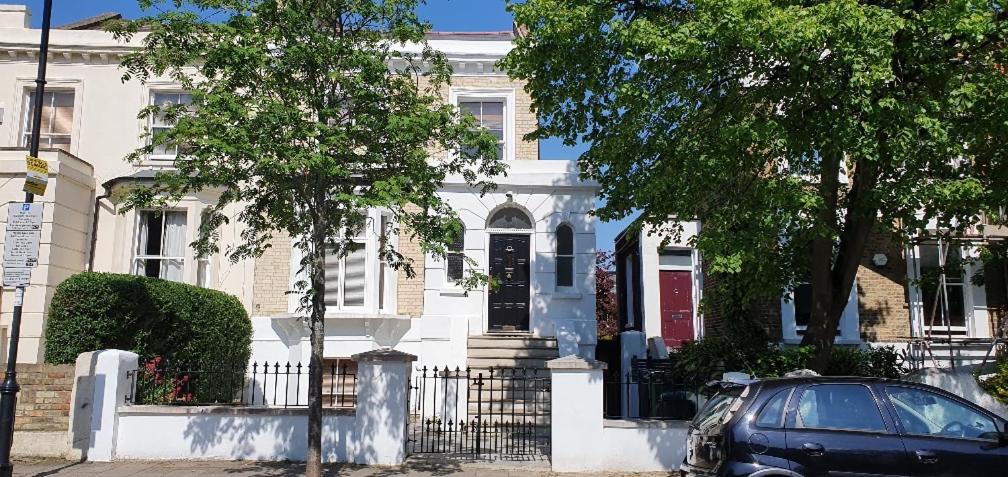Charming Victorian Property with Aircon in Central London, London ...