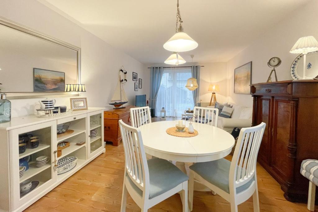 Cölpinstrasse 7c Ferienwohung Spatzenkoje, Kölpinsee (updated prices 2025)