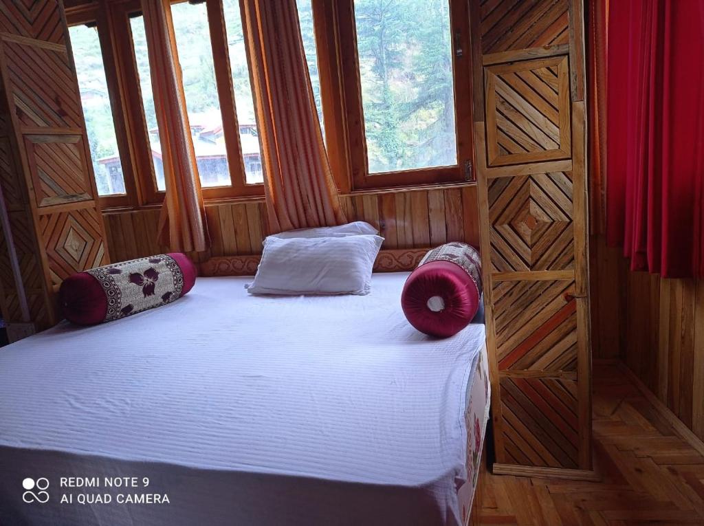 S star homestay, Jibhi (updated prices 2024)