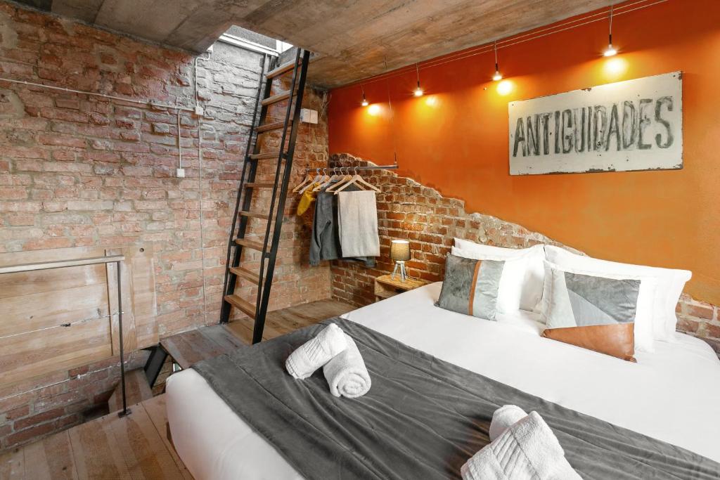 Brick House, Nazaré (updated prices 2025)