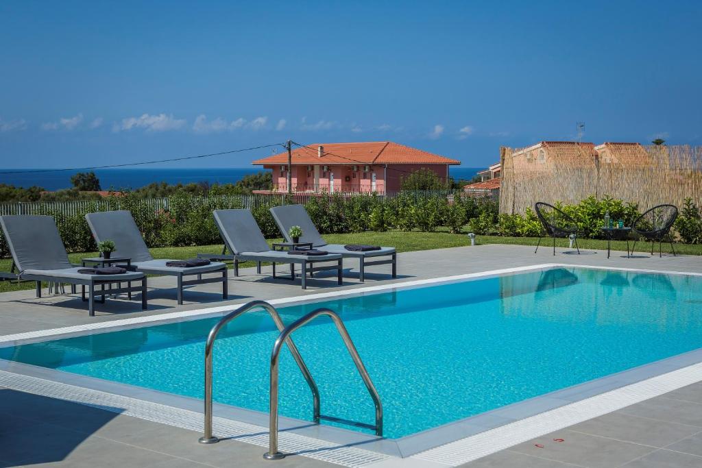 Elegant Svoronata Villa - 3 Bedrooms - Villa Julieta - Private Pool and ...